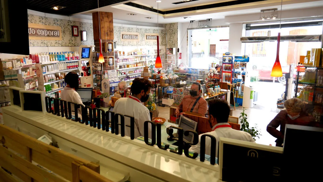 Farmacia Óptica Salteras. Farmacia Óptica Rafael García