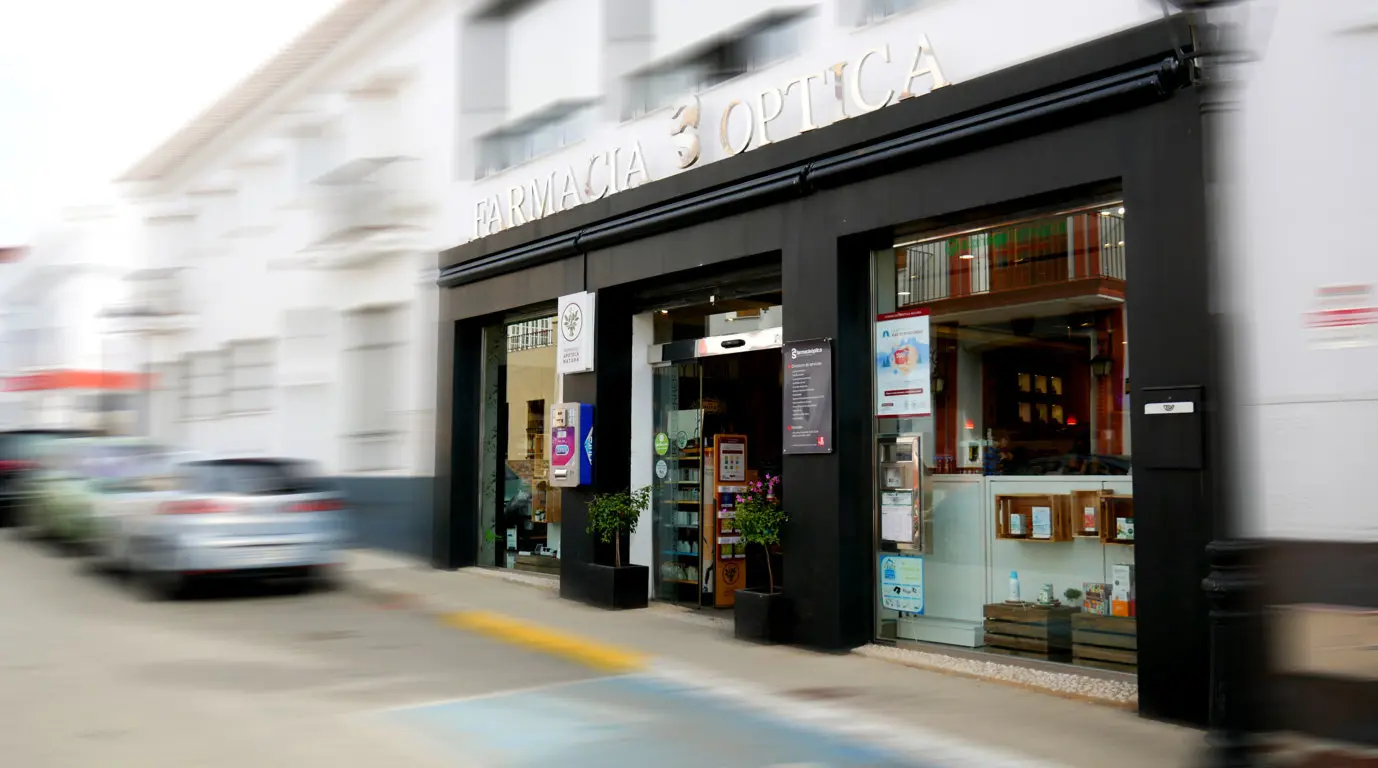 Farmacia Óptica Salteras. Farmacia Óptica Rafael García