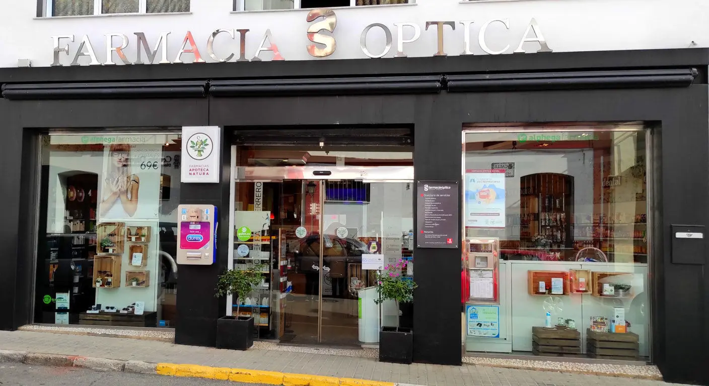 Farmacia Óptica Salteras. Farmacia Óptica Rafael García